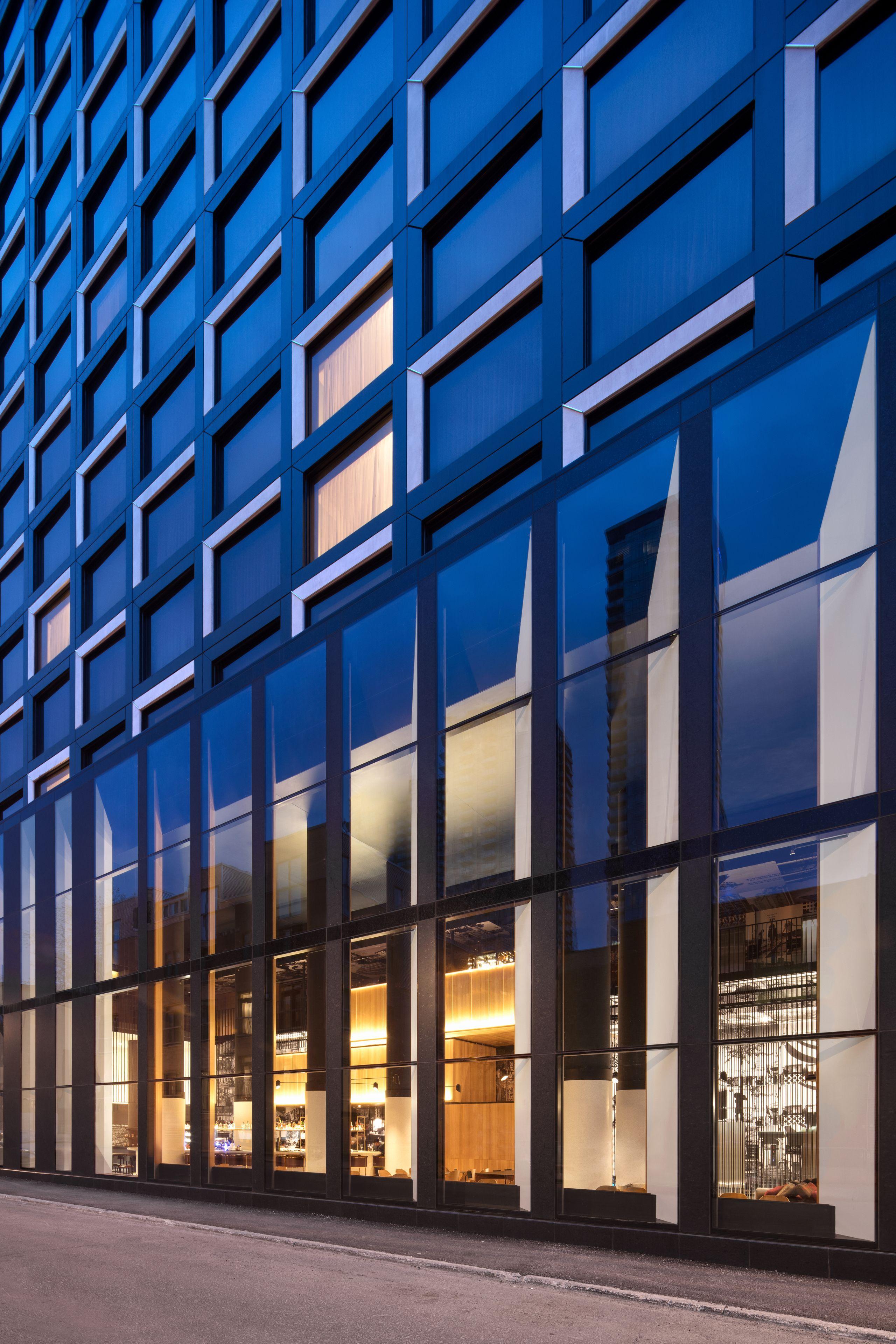 HOTEL MONVILLE | ⋆⋆⋆⋆ | MONTREAL, CANADA | SEASON DEALS FROM $137